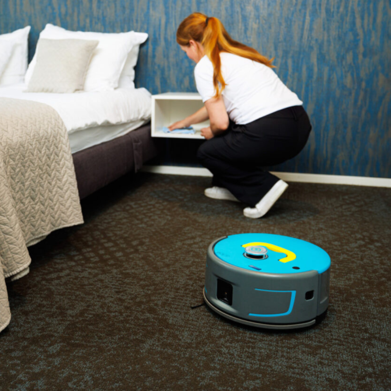 i-team Co-botic 1900 – Autonomous Floor Cleaning Robot for Large Spaces